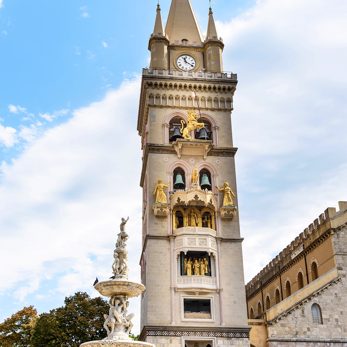 Messina: Sehenswürdigkeiten, Strände, schönes Sizilien | Villatravellers